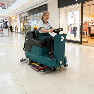 China Warehouse Ride On Floor Scrubber Machine 1000W 155rpm Battery Operated for sale