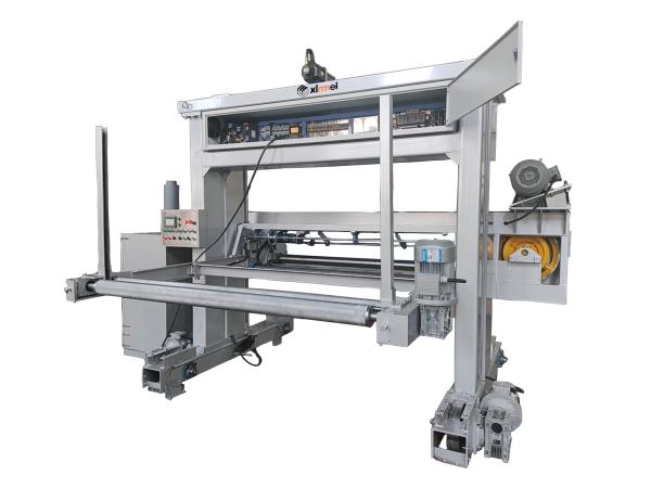 Robust PU Foam Cutting Machine For Horizontal Slicing On Rail With Auto Pressure Roller And Winding 2200mm Cutting Width