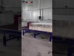 Estabilidade de trabalho pesado PU rígido 120 ILD PU Bloco 160 Kg/m3 Bloco de espuma de rebotamento Máquina de divisão horizontal semi-automática Epuiped DELTA controle e design mecânico otimizado Materiais robustos