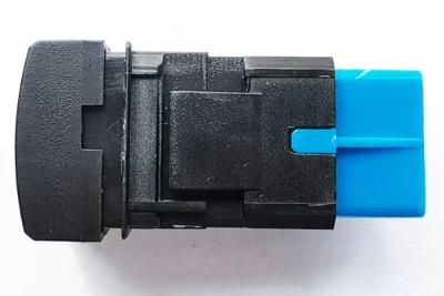 中国 カスタムロゴ DC 12V 3A リバースカメラ LED プッシュボタンのスイッチ トヨタスクエアランドクルーザープラド 販売のため