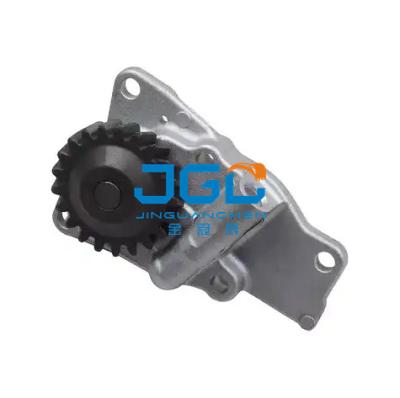 China Cooling System PC200-5 Excavator Engine Parts Oil Pump Spare Parts 6209-51-1100 for sale