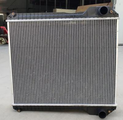 Chine Radiateur d'eau pour JCB30915200 Radiateur de pelle de haute qualité à vendre