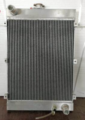 China R550-3 Radiador de água de escavadeira 11M6-52430RL Materiais de alumínio à venda