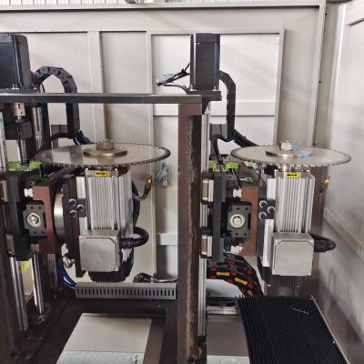 Cina Taglio macchina per la produzione di finestre per porte in alluminio per fresatura cnc in vendita
