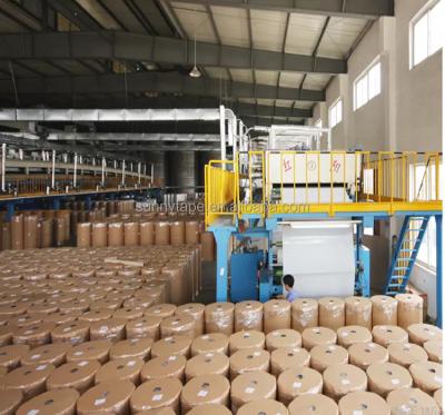 Cina il rotolo di jumbo acrilico di nastro adesivo dell'acqua della radura BOPP di 40mic 45mic ha personalizzato il colore ed il logo in vendita