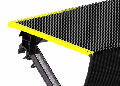 China 3 Sides Yellow Demarcation Escalator Step Type 600 Escalator Black Pallet for sale
