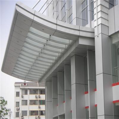 Cina Pannello di rivestimento di pareti in alluminio resistente alle intemperie personalizzato per decorazioni di canopie in vendita