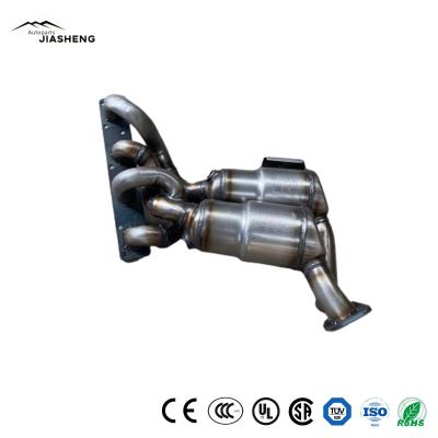 China BMW 320 Direct Fit Exhaust Auto Catalytic Converter com alto desempenho à venda