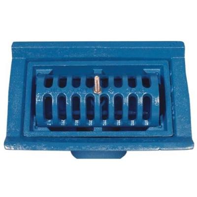 China Ductile Iron full-flow two-way roof outlet – center bolt for sale