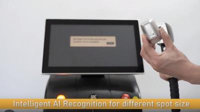 Cina Dispositivo di depilazione laser a diodo da 808 nm con touch screen da 8,4/10,4 pollici in vendita