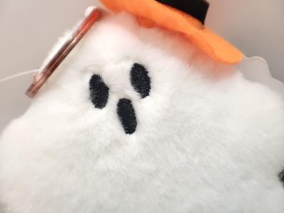 China Mochila fantasma branca de Halloween pendurada com chaveira de boneca fofa à venda