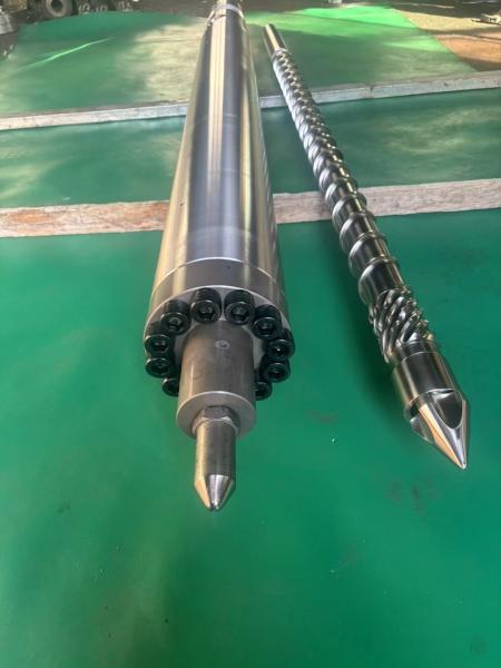 Quality Nitriding Treatment Injection Screw Barrel Made of Alloy Steel for Smooth and for sale