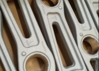 Cina 6061 T6 7075 T6 braccio di controllo Tesla con finiture elettroplate in vendita