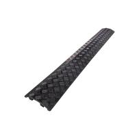 China Industrial Rubber Cable Protector Speed Bump 30T Load 900mm Length for sale