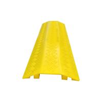 China Industrial Rubber Cable Protector Speed Bump 30T Load 900mm Length for sale