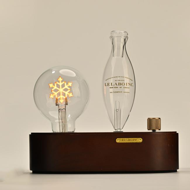 Aroma Diffuser in use with mist