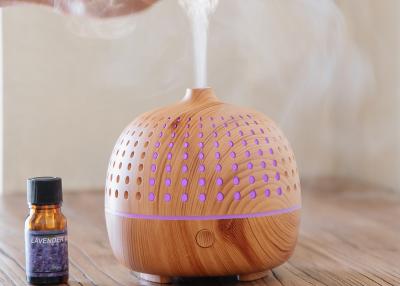 China Difusor de madeira do aroma de Mini Portable Rechargeble Ultrasonic Home da grão à venda