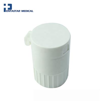 China Multifunctional Plastic Pill Cutters and Crushers Round Tablet Splitter Crusher for Medicine or Vitamin for sale