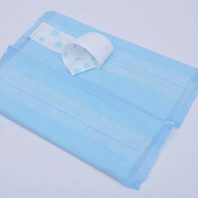 Cina Non Woven Disposable Panty Liners Sanitary Postpartum Maternity Pads And Towel in vendita