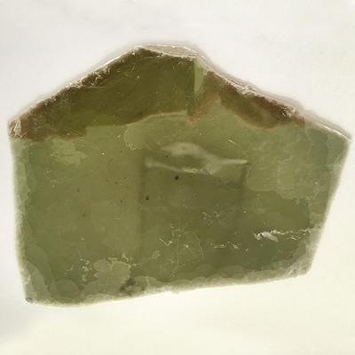 Cina 13.3-32.0% Contenuto di Al2O3 Trasporto irregolare Rubino moscovita Isolamento termico Mica in vendita