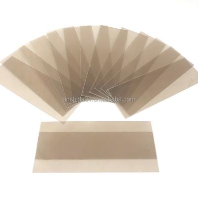 Cina 35-55 ml/100 g Assorbimento di olio Fe2O3 Contenuto % 1,5-5,8 Mica Fogli in Rubino Verde Dorato Marrone in vendita