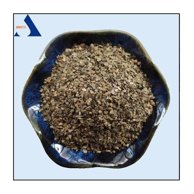 Cina Flakes di vermiculite 1-3 mm L'ingrediente essenziale per la produzione di vermiculite estesa in vendita