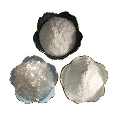 Cina Contenuto di Fe2O3 e CaO Polvere di mica sintetica minerale resistente alle alte temperature in vendita