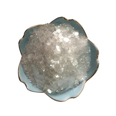 Cina 5 kg imballaggio alla rinfusa Polvere di mica sintetica per la miscelazione di minerali non metallici di alta purezza in vendita