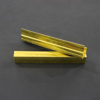 China Drywall Galvanized Metal Stud And Track Wall Framing Resilient Channel Stud Strack For Drywall for sale