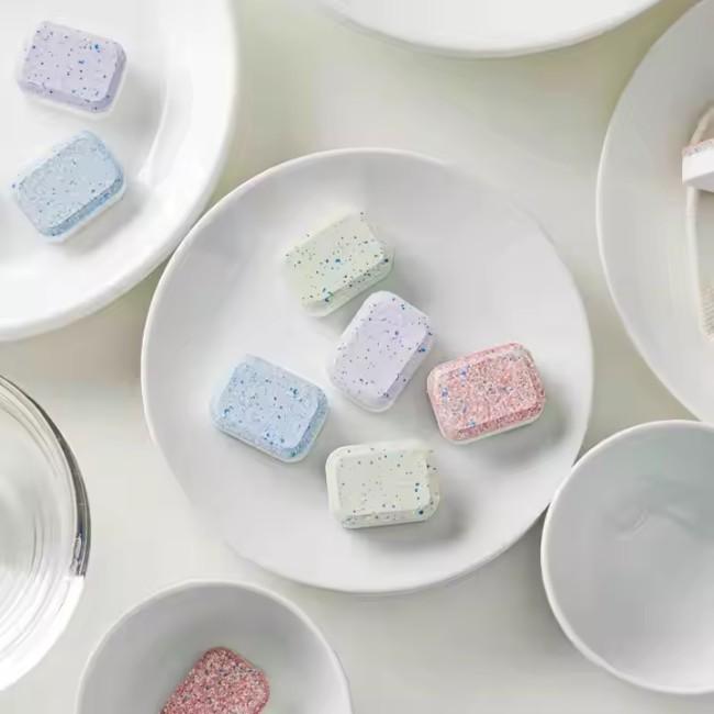 Customizable dishwasher detergent pods in various colors