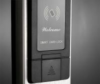 China 55mm Backset Hotel Electronic Door Lock Keyless 2 Brass Computer Keys for sale