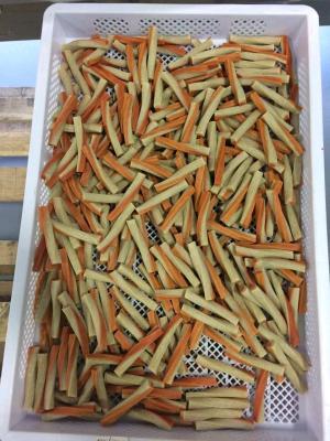Cina Macchina doppio dell'ossequio dell'animale domestico di torsioni di colore, alimento per animali domestici a basso rumore che fa macchina in vendita