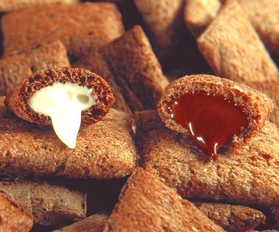 Cina La linea di produzione automatica completa dello spuntino ha soffiato materiale da otturazione del centro concentrare dell'inceppamento dello spuntino del cereale in vendita