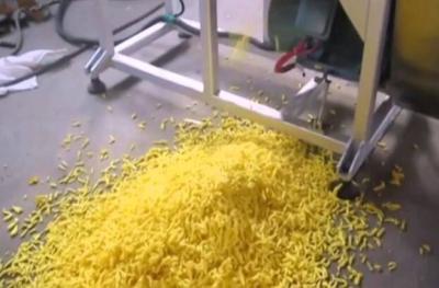 China Volledige Automatiseringstype de Extrudermachine/Rookwolk die van het Snackvoedsel Machine maken Te koop