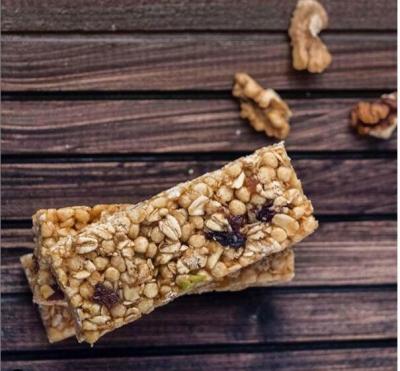 China Linha de produção da barra da máquina/cereal do snack bar do controle de Simens com máquina de embalagem à venda