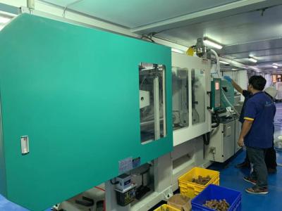Cina Macchina a iniezione completamente automatica degli ossequi dentari di masticazioni del cane in vendita