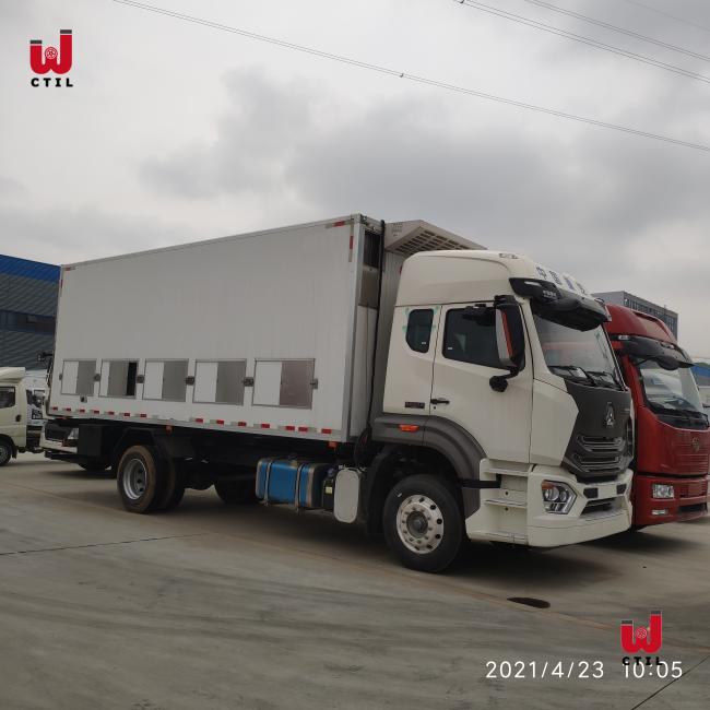 Refeer truck