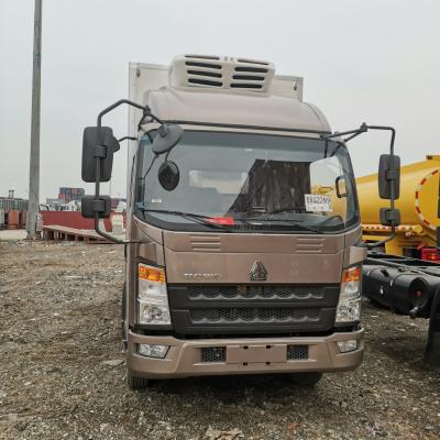 Китай Холодильник тележки Reefer света тележки 18t коробки замораживателя HOWO небольшой продается