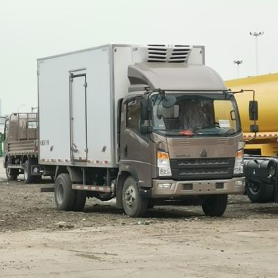 中国 CCCの小さい冷蔵トラック 販売のため