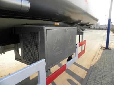 Cina 40000L tri Axle Oil Tank Trailer ccc riforniscono di carburante il rimorchio di trattore dei semi in vendita