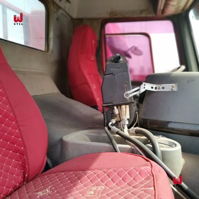 Cina Camion 30t Heavy-duty Cargo Van HW76 del contenitore di carico di Howo 6x4 in vendita