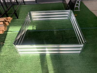 China 60x60x30cm galvanisierten Stahlangehobenes Gartenrostschutzbett mit unterschiedlicher Farbe zu verkaufen