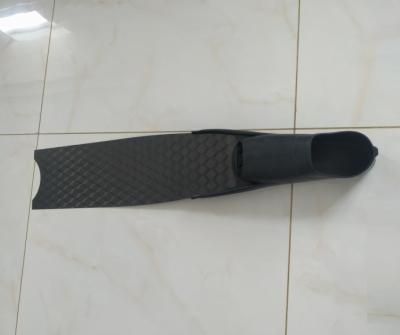 China carbon fiber blade swim fins /flippers  VS rubber Swim fins VS thermoplastic Swim Fins VS fiberglass Fins for sale