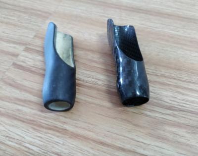 China apretón medio del alto compuesto tieso de la fibra de carbono de la longitud de 80m m para la manija de la caña de pescar del señuelo en venta