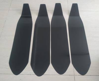 China la cuchilla negra de la fibra de vidrio del color para las aletas que se zambullen nada el equipo subacuático spearfishing el zambullirse libre de las aletas de la aleta en venta