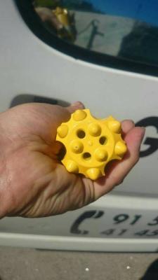China Top hammer bits with SR35 51mm thread bit for sale