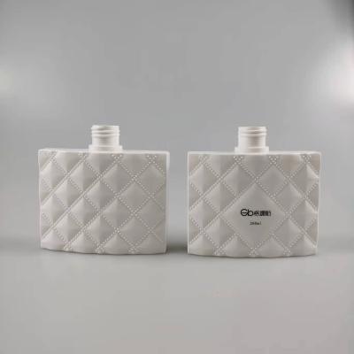 Cina Bottiglia di shampoo di plastica quadrata per lozioni e prodotti per la cura personale Imballaggio vuoto 260 ml in vendita