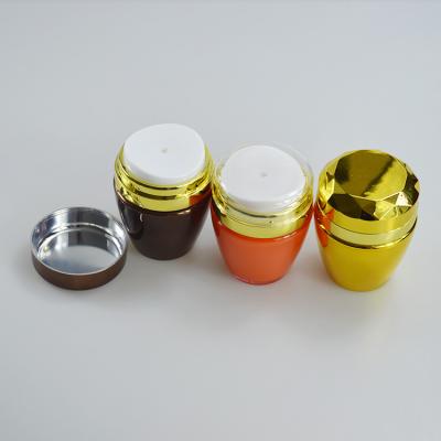 Cina Bottiglia acrilica senza aria da 30 g in colore personalizzato per un budget conveniente in vendita