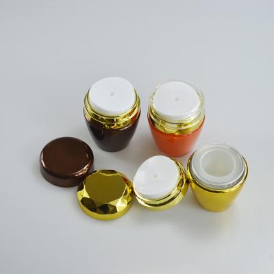 Cina Bottiglia acrilica senza aria da 30 g in colore personalizzato per un budget conveniente in vendita
