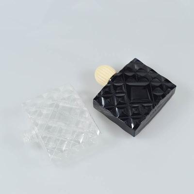 Cina PELLE CARE 300ml Bottiglia di shampoo piatto a forma di diamante con condizionatore PETG Gel per doccia e pompa per lavaggio del corpo in vendita